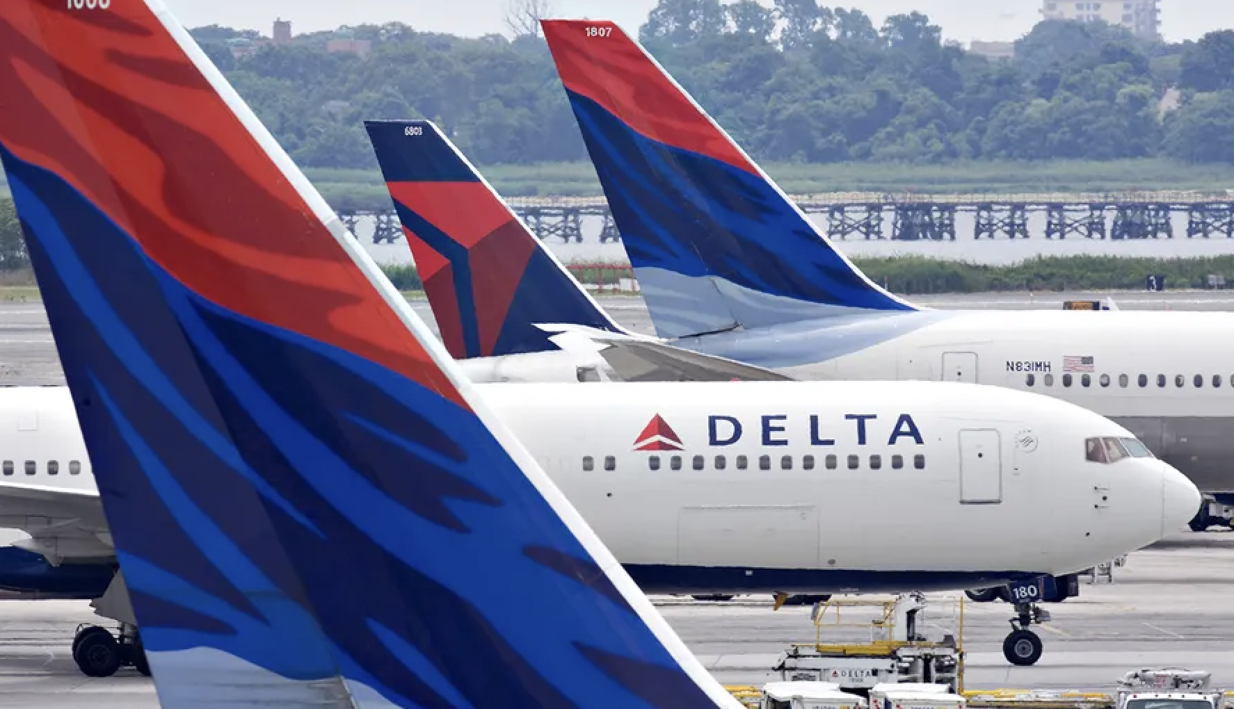 Delta Airlines To Welcome Back Passengers Stiffed By Mask Mandates ...
