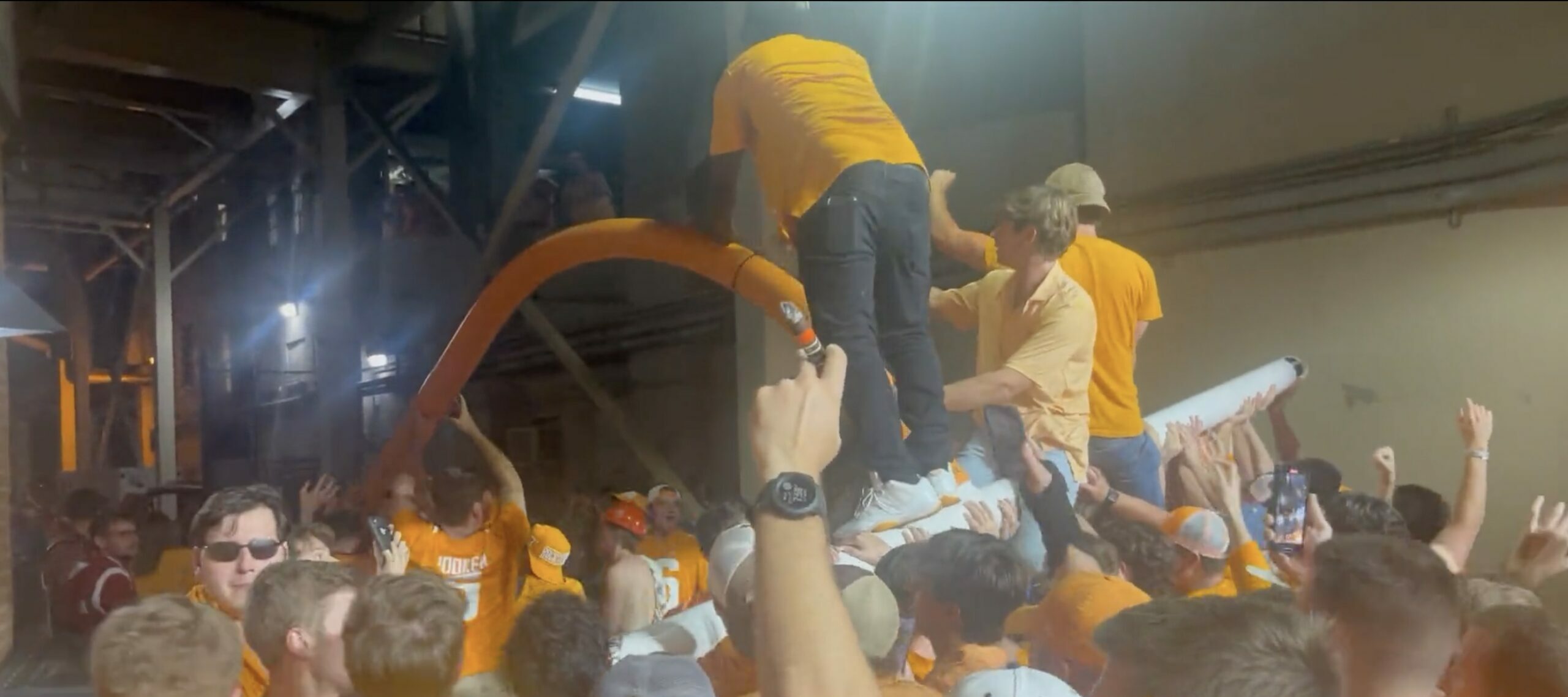 Tennessee Finally Breaks Curse, Beats Alabama For First Time Since '06 ...