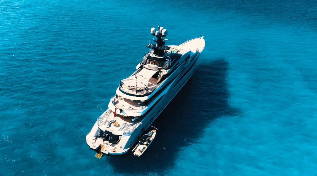 Jaguars Owner Shad Khans Selling His Massive Yacht Outkick