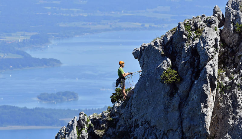 Man Falls 300 Feet To His Death After Issues On Famous Instagram Ladder