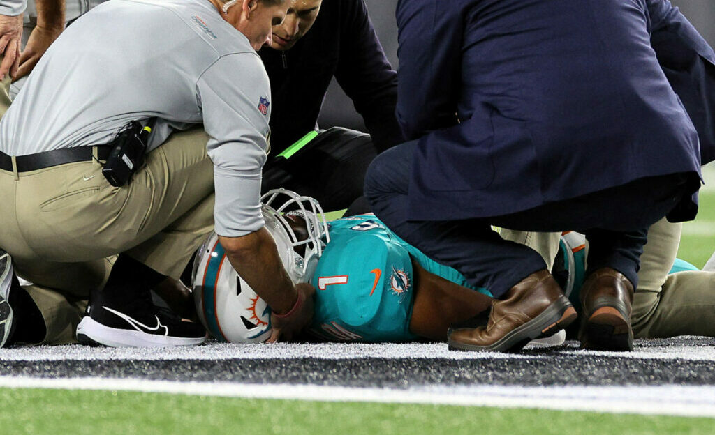 Twitter Rips The Dolphins After Tua Tagovailoa Gets Hurt - outkick ...