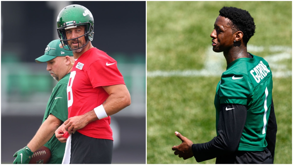 Young Jets Superstar CB Sauce Gardner Gifts Aaron Rodgers With Custom ... Young Jets Superstar CB Sauce Gardner Gifts Aaron Rodgers With Custom ...
