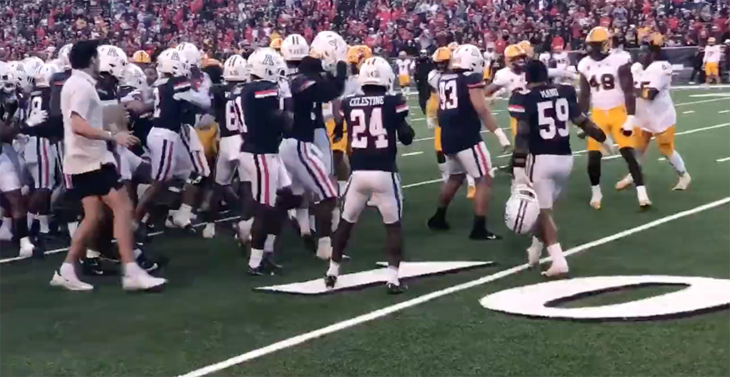Arizona, ASU Rivalry Game Ends In Bench-Clearing Fight, Player ...