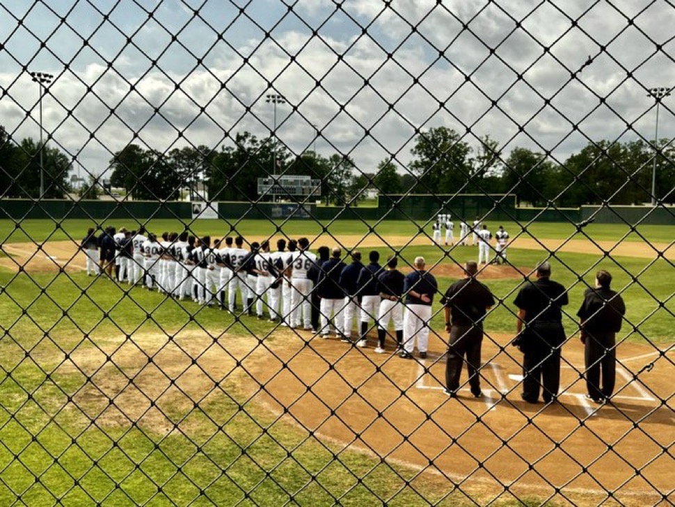 Texas College Baseball Player Shot While Sitting In Bullpen During Game ...
