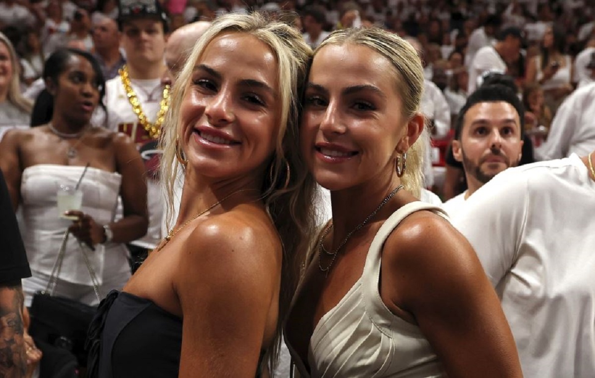 Cavinder Twins Get In Some Fashion, Football & Flicks In New York | OutKick