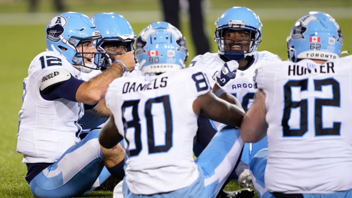 Chad Kelly Makes Sure Everybody Eats During Hilarious Viral Celebration ...