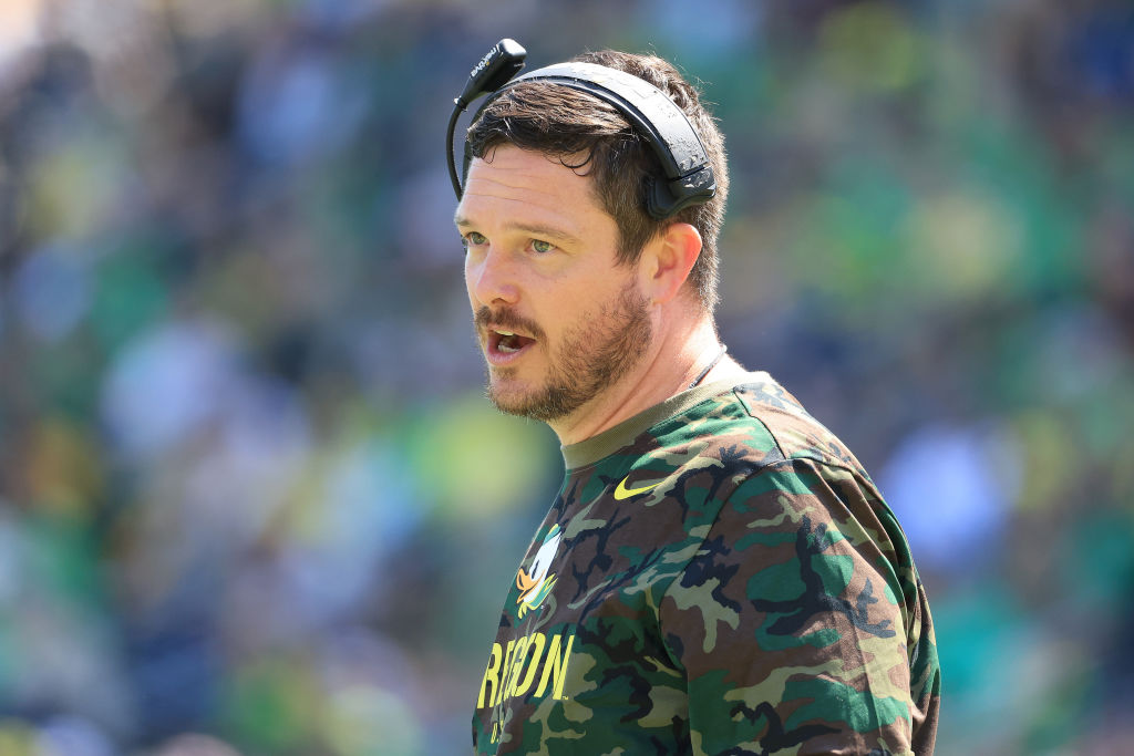 Oregon's Dan Lanning Delivers Epic Colorado Pregame Speech