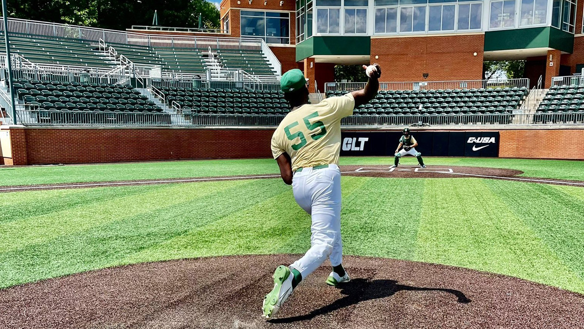 6'6" Charlotte Pitcher's Massive Hands Makes Baseball Look Minuscule ...