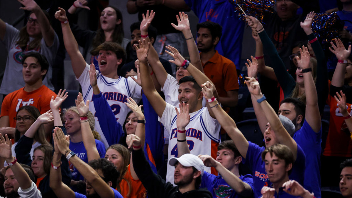 Hot Mic Catches Florida Fan Roast Kentucky With Hilarious Niche Chirp ...