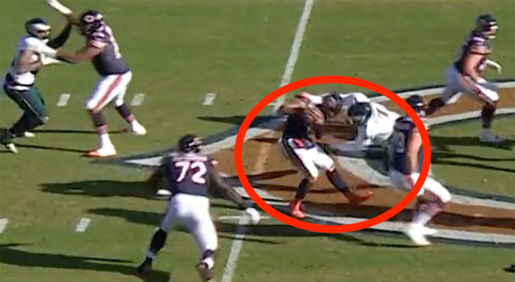 Justin Fields Is A Magician, Scores Best TD Of 2022 That Didn't Count ...