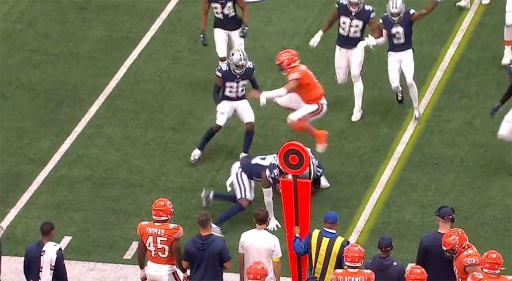 Justin Fields' Boneheaded Hurdle Results In WILD Micah Parsons TD | OutKick