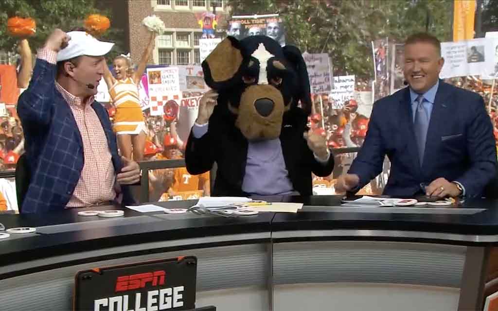 Lee Corso Returns To ESPN College GameDay, Picks Tennessee | OutKick