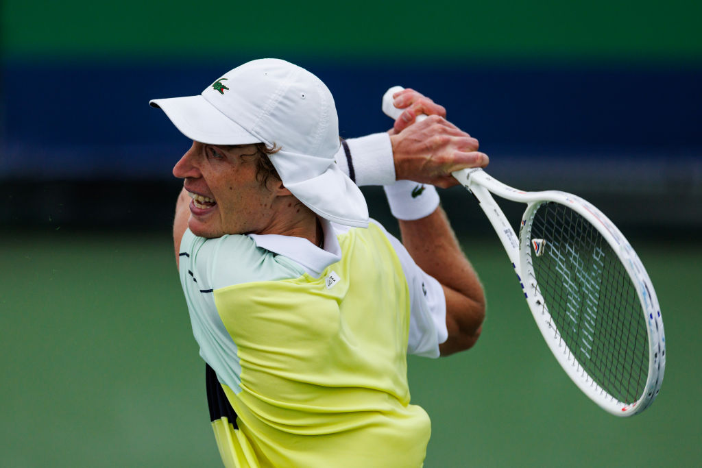 Aussie Tennis Player Marc Polman Clobbers Umpire In The Face Face with ...
