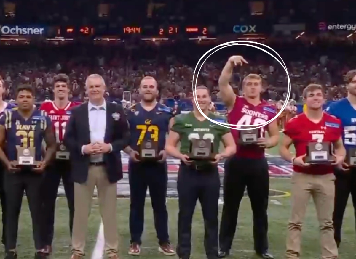 Oklahoma Player Booed By Texas Fans During Sugar Bowl | OutKick