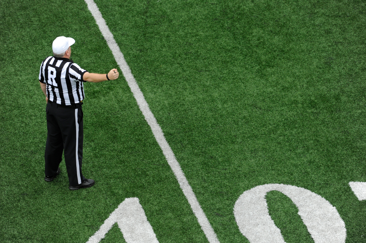 High School Football Ref Suing Coach For 'Clotheslining' Him: Video ...