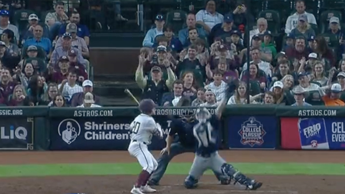 Texas A&M Fans Cause Complete Chaotic Meltdown With Ruthless Chant ...