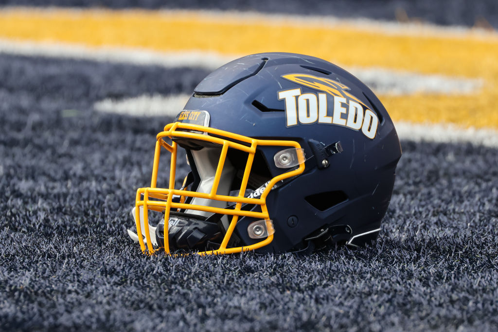 Toledo Won’t Let Cold Weather Keep Them From Using Dunk Tank | OutKick