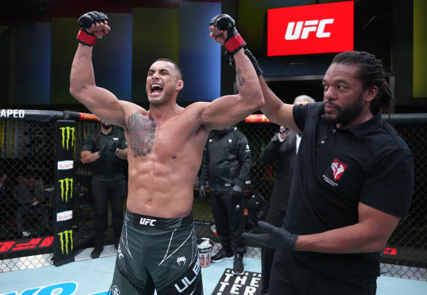 Carlos Ulberg Gets KO In 75 Seconds | OutKick