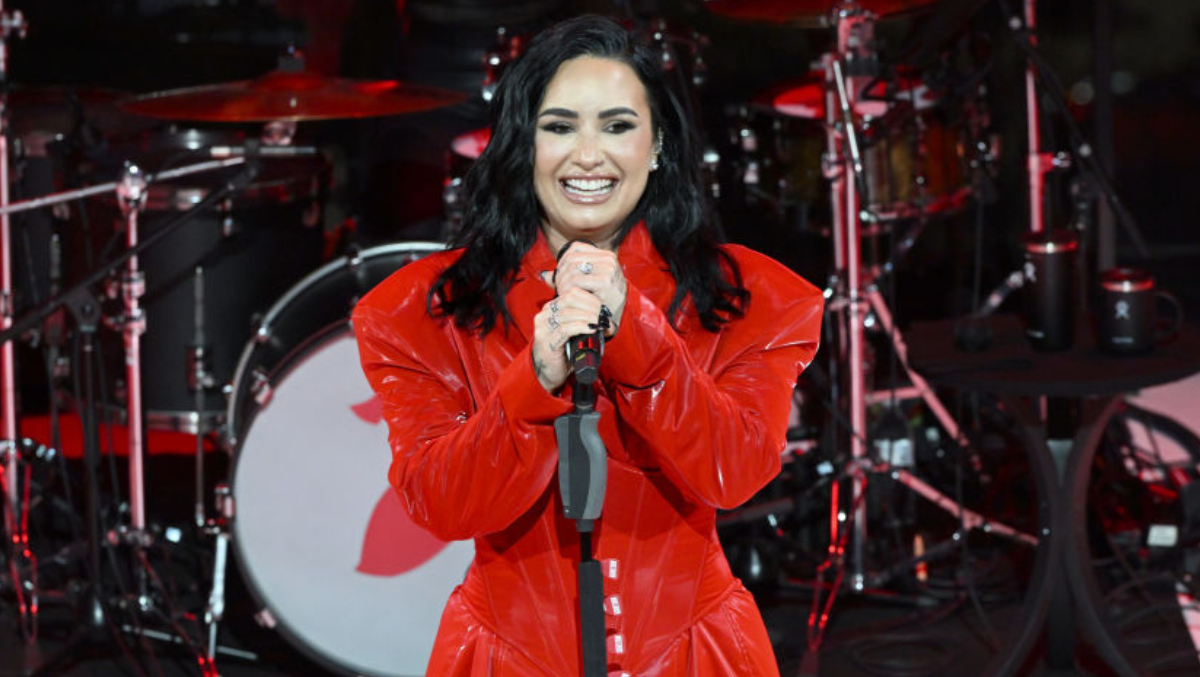 Demi Lovato Picked The Worst Song To Sing At American Heart Association ...