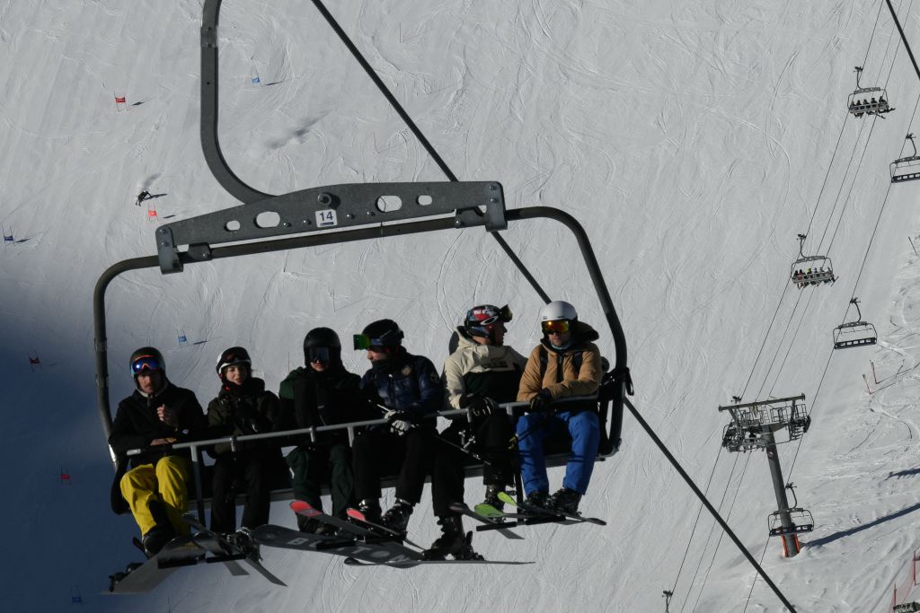 Wild Video Shows Teenager Jumping From Ski Lift