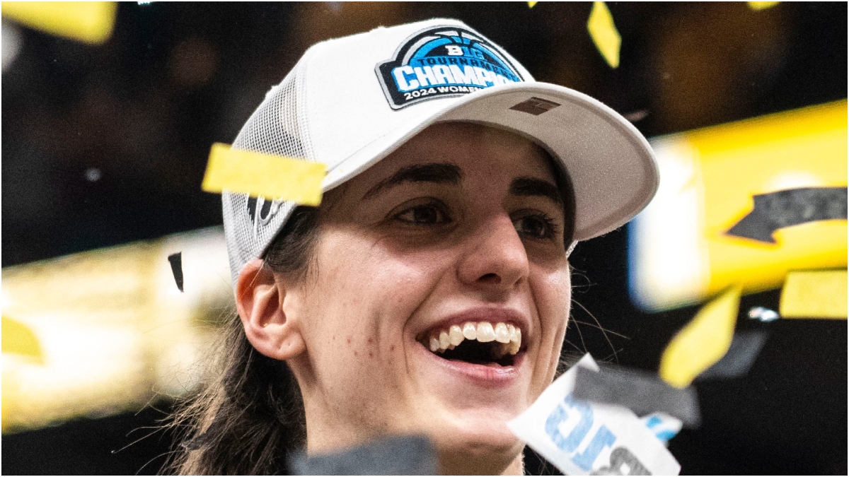 Caitlin Clark Pulls Classy Move For Young Kids After Winning Big Ten ...