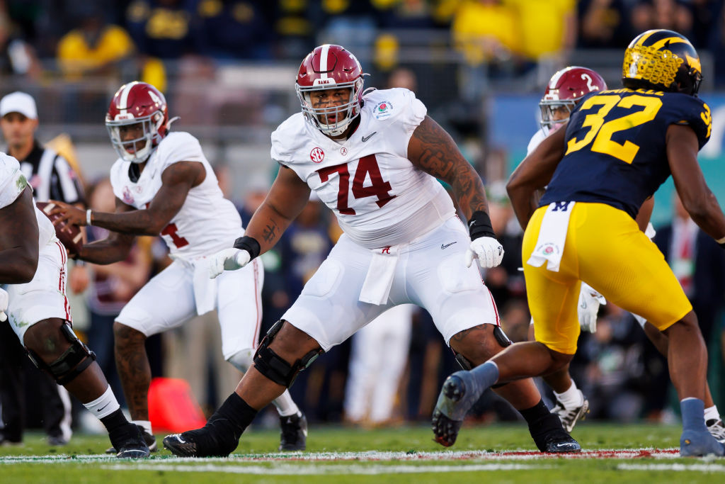 Former Alabama OL Kadyn Proctor Leaving Iowa After Two Months For ... Former Alabama OL Kadyn Proctor Leaving Iowa After Two Months For ...