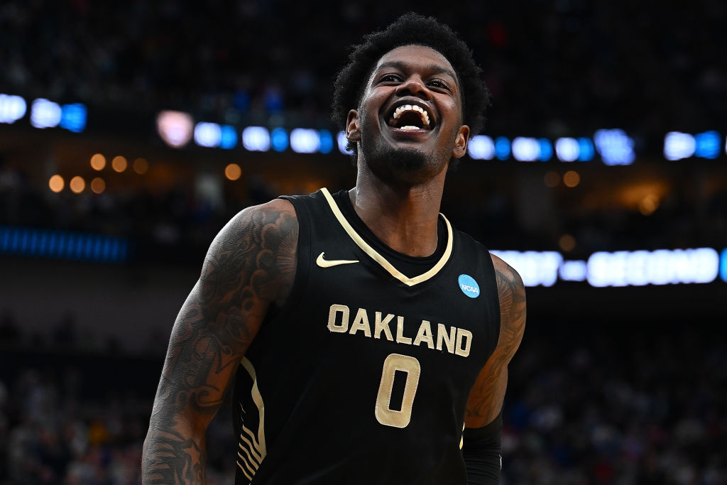 Louisville Residents Bought $8K Worth Of Oakland Gear After They Beat ...