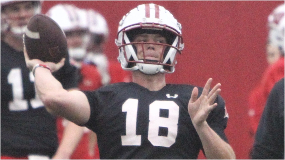 Wisconsin Spring Practice Features Unexpected QB Drama