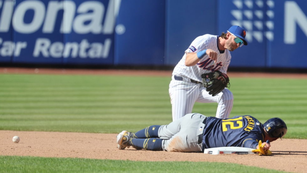 Jeff McNeil Has Bizarre Habit Of Respectfully Conceding Double Plays