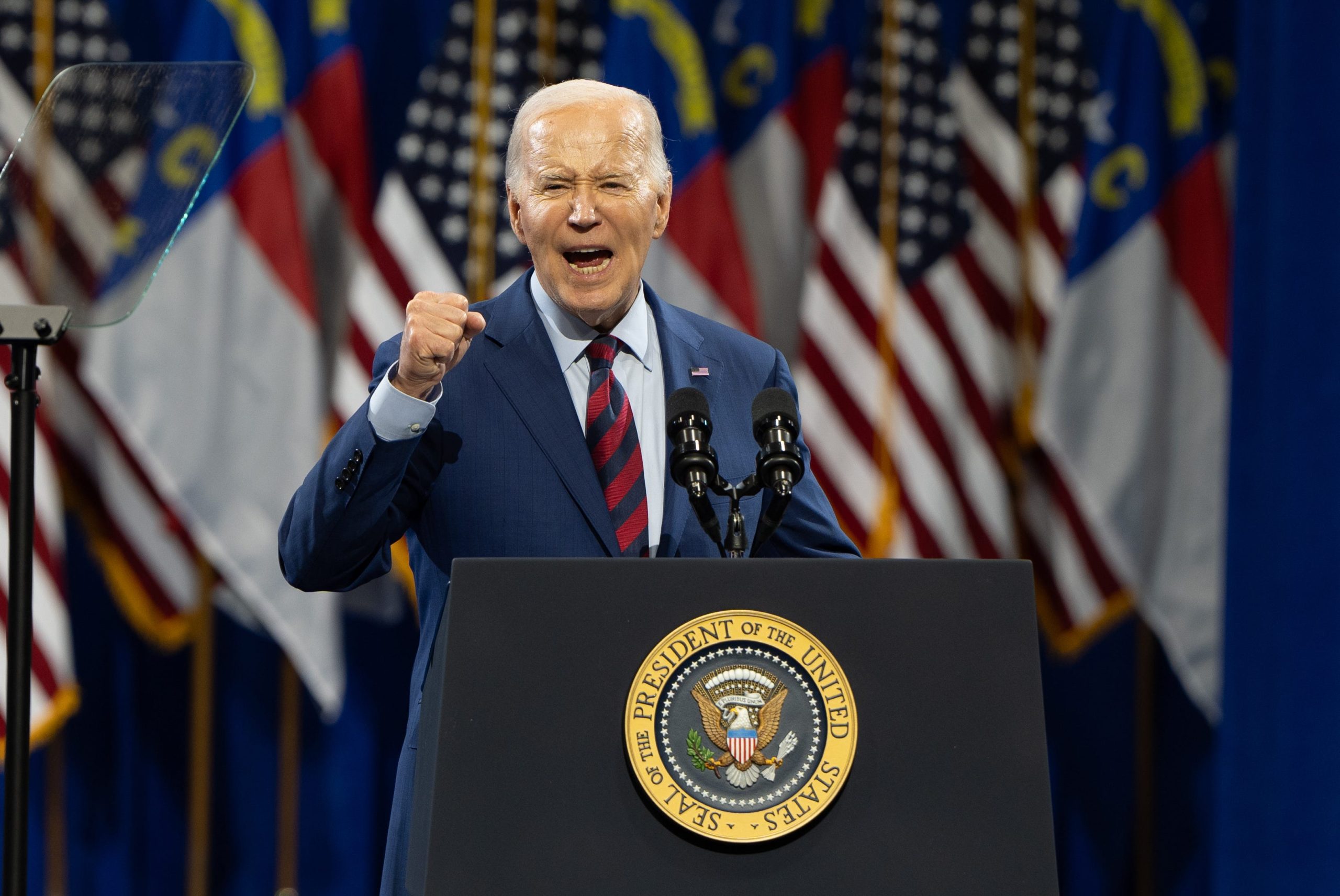 Biden Malfunctions Again During Speech, Defying ‘Deep Fake’ Defense ...