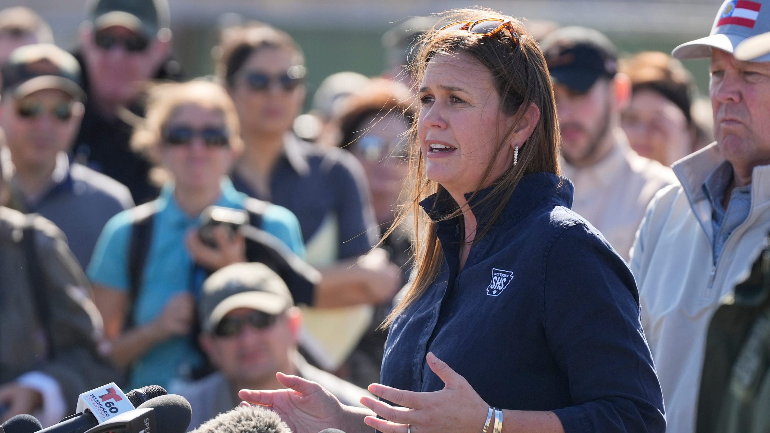 Arkansas Gov. Huckabee Sanders Signs Executive Order To Protect Women's ...