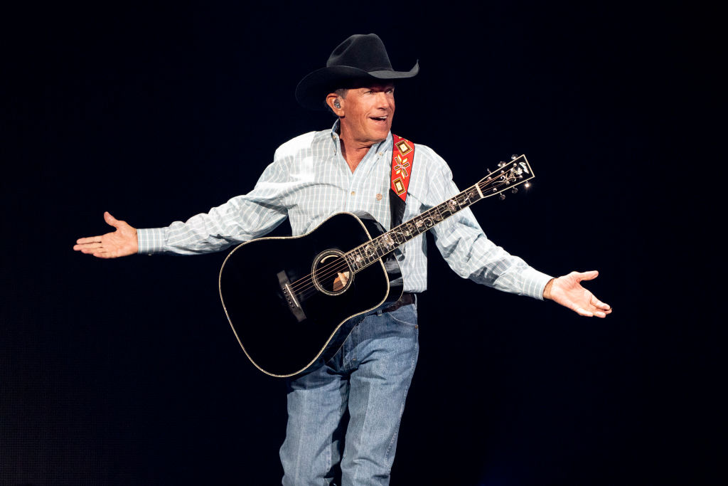 George Strait Sets Record For Highest-Attended Concert In American ...