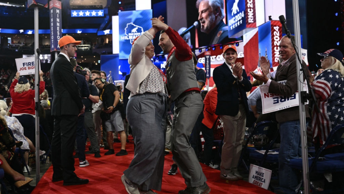 Social Media Erupts At 'Old White People' Dancing To Kid Rock At Trump ...