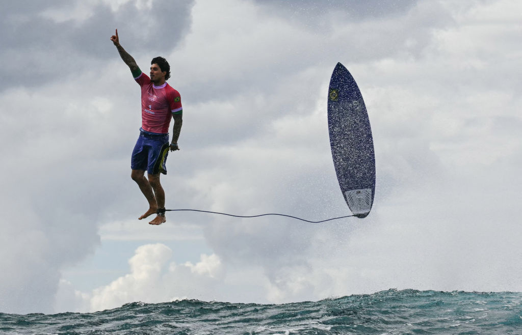 Brazilian Surfer Looks Like He's Flying In Incredible Olympic Photo ...