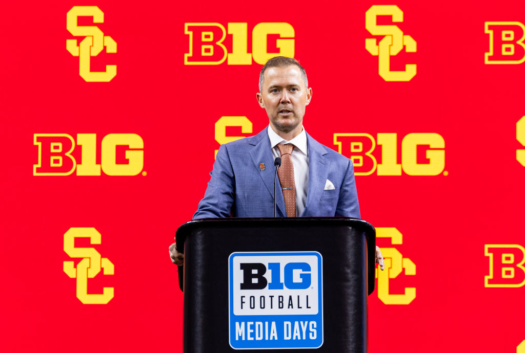 USC Shows Off Amazing New Football Facility | OutKick