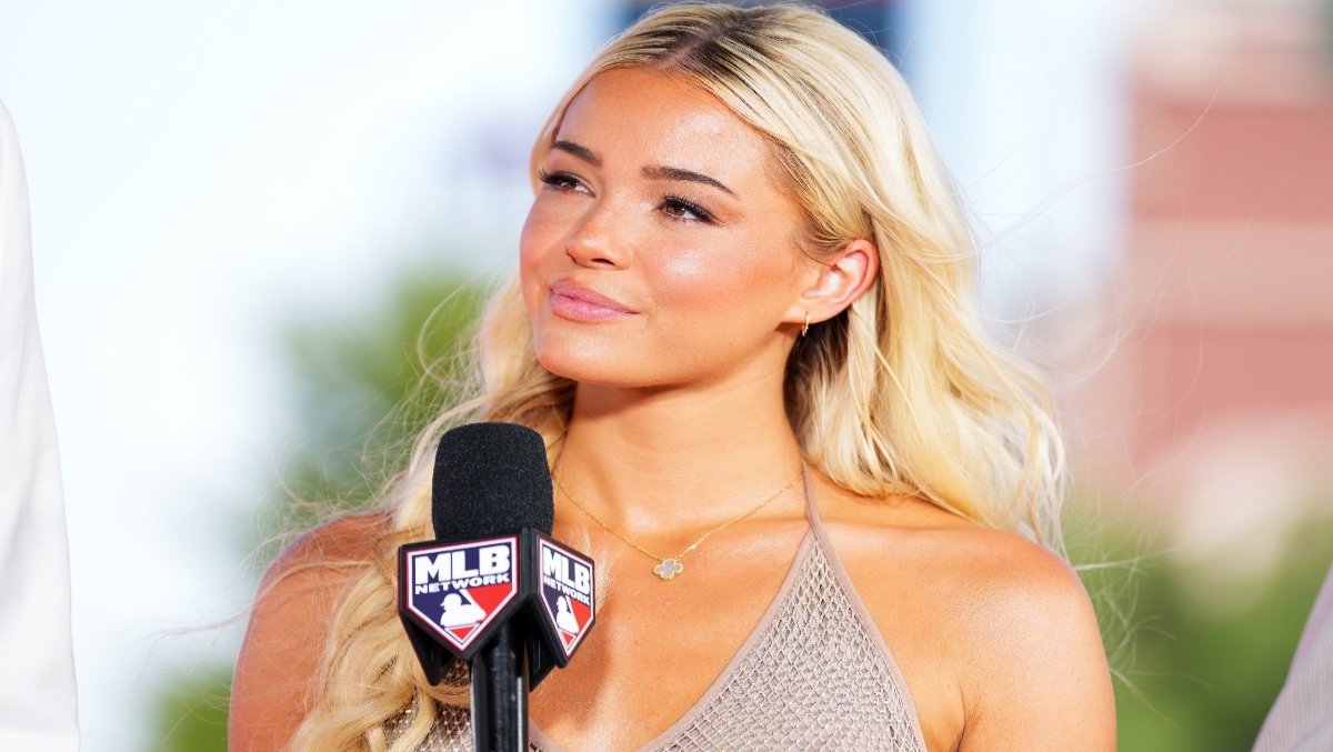 Olivia Dunne Drops Throwback From Her Sports Illustrated Swimsuit Shoot ...