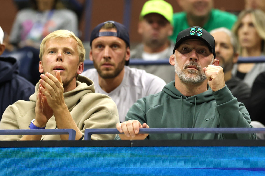 Aryna Sabalenka's Coach Jason Stacy Rocks 'XX-XY' Hat At U.S. Open ...