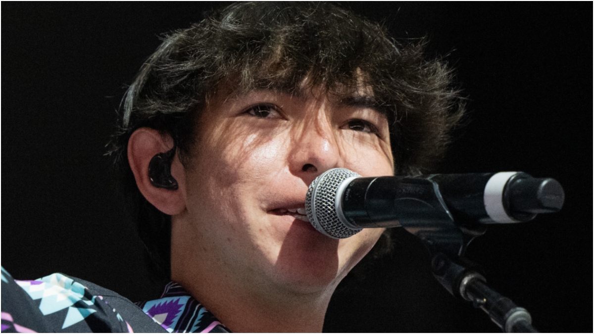 Wyatt Flores Releases Album Title Track 'Welcome To The Plains' | OutKick