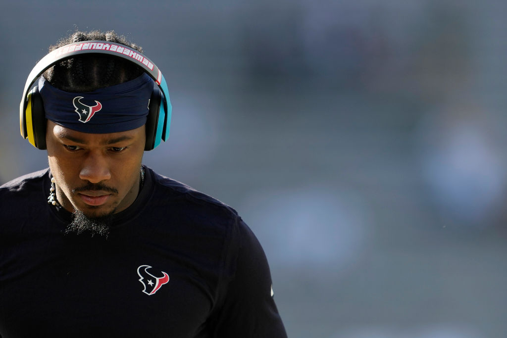 Texans Wideout Stefon Diggs Done For The Year After Tearing ACL Against ...