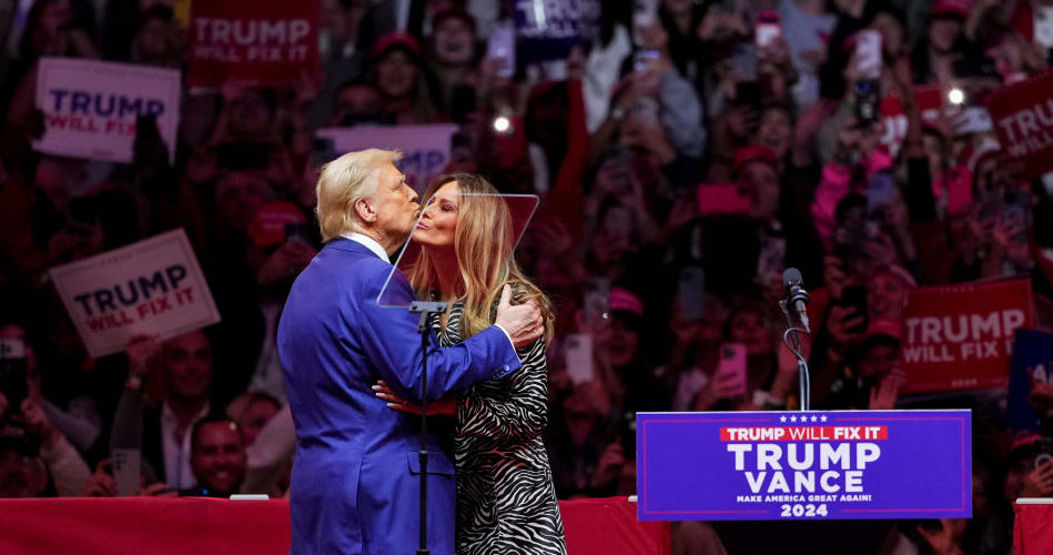 Donald Trump & Melania MSG Rally Kiss Is Viciously Attacked By Nasty ...