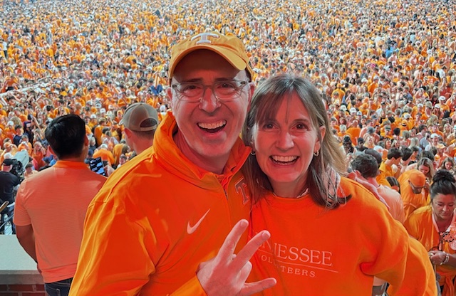Tennessee Fan Had 30 Hours To Make It From Taiwan To Knoxville For ...