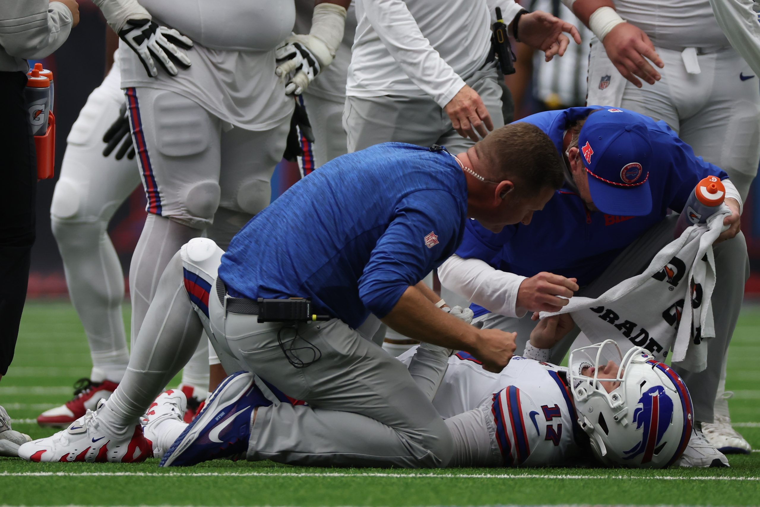 Dr. David Chao Looks At The Timeline Of Josh Allen Concussion Screening ...