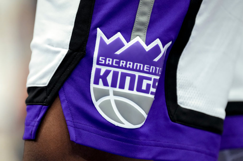 The Sacramento Kings Just Unleashed The Creepiest Mascot In All Of ...