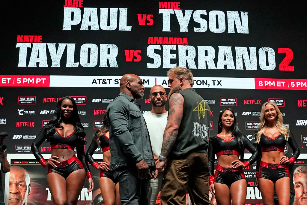 Mike Tyson-Jake Paul Ring Girl Sydney Thomas Is Ready For Her Big Night ...
