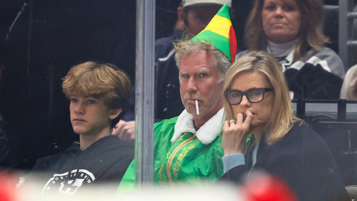 Buddy The Elf, AKA Will Ferrell, Takes In Some Hockey In LA | OutKick Buddy The Elf, AKA Will Ferrell, Takes In Some Hockey In LA | OutKick