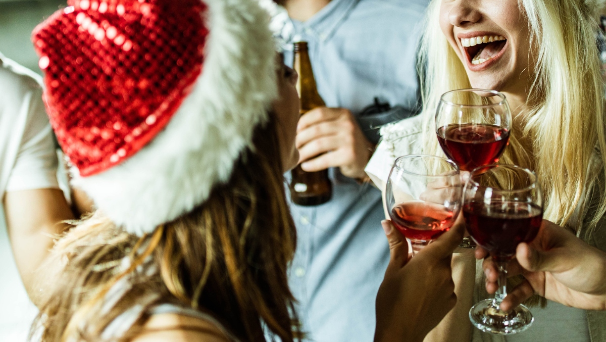 Buckingham Palace Maid Arrested After Drunken Brawl At Staff Christmas ...