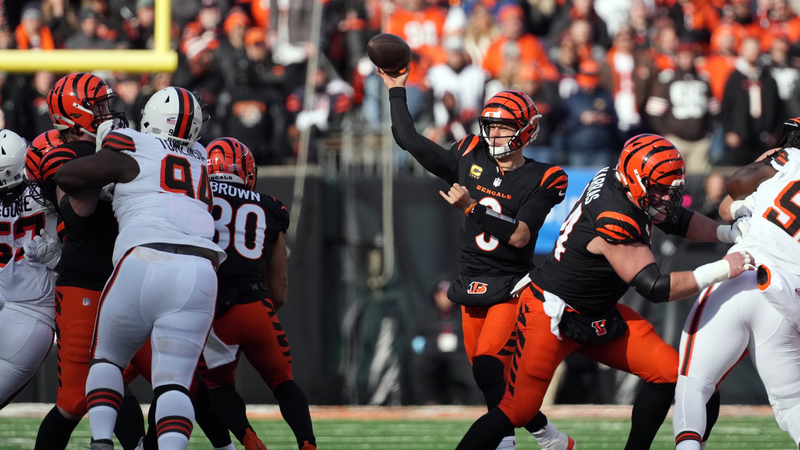 Bengals QB Joe Burrow Throws Ridiculous TD Pass To Tee Higgins | OutKick