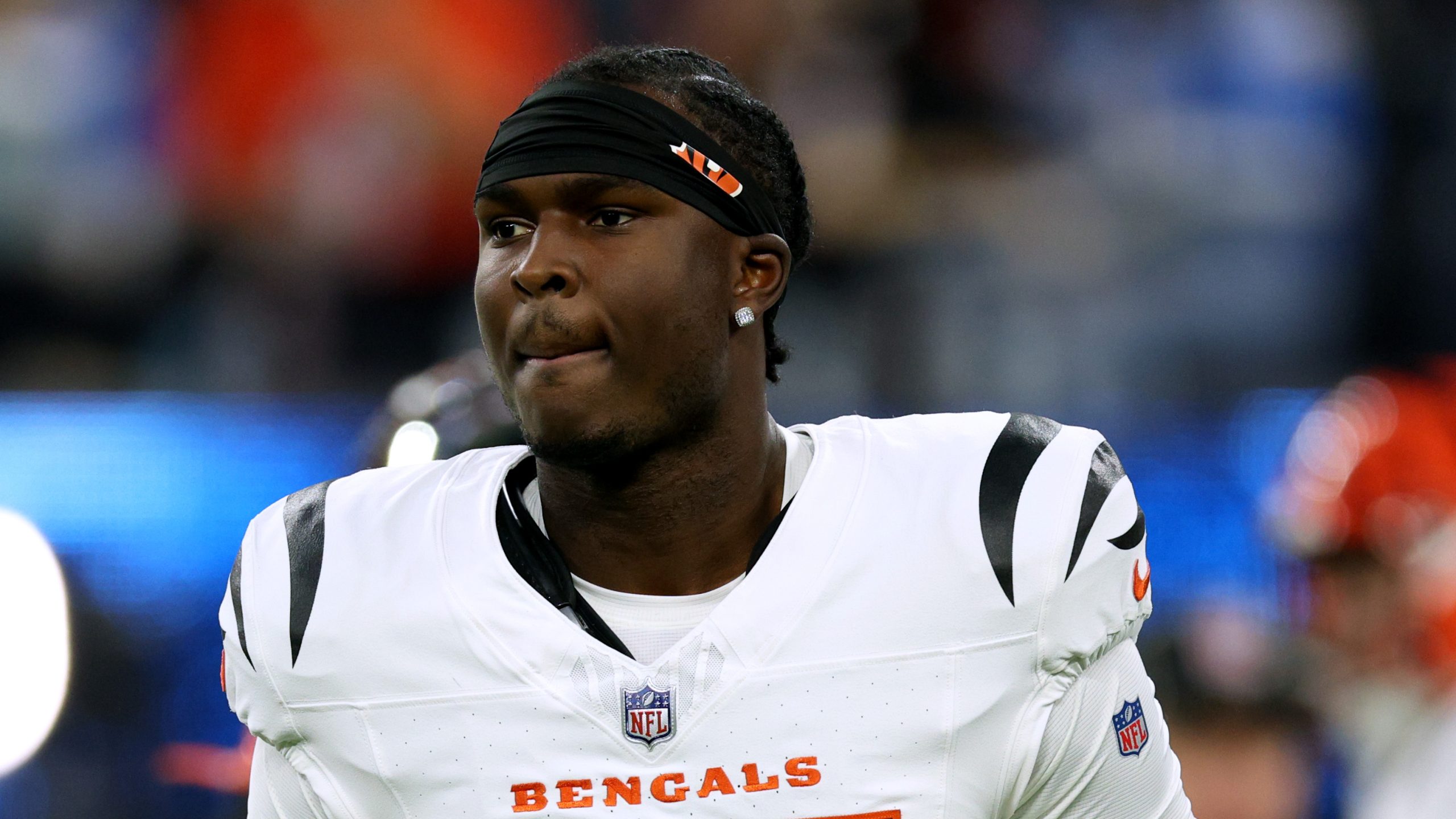 Cincinnati Bengals Defender Fumbles Away Touchdown Celebrating Too ...