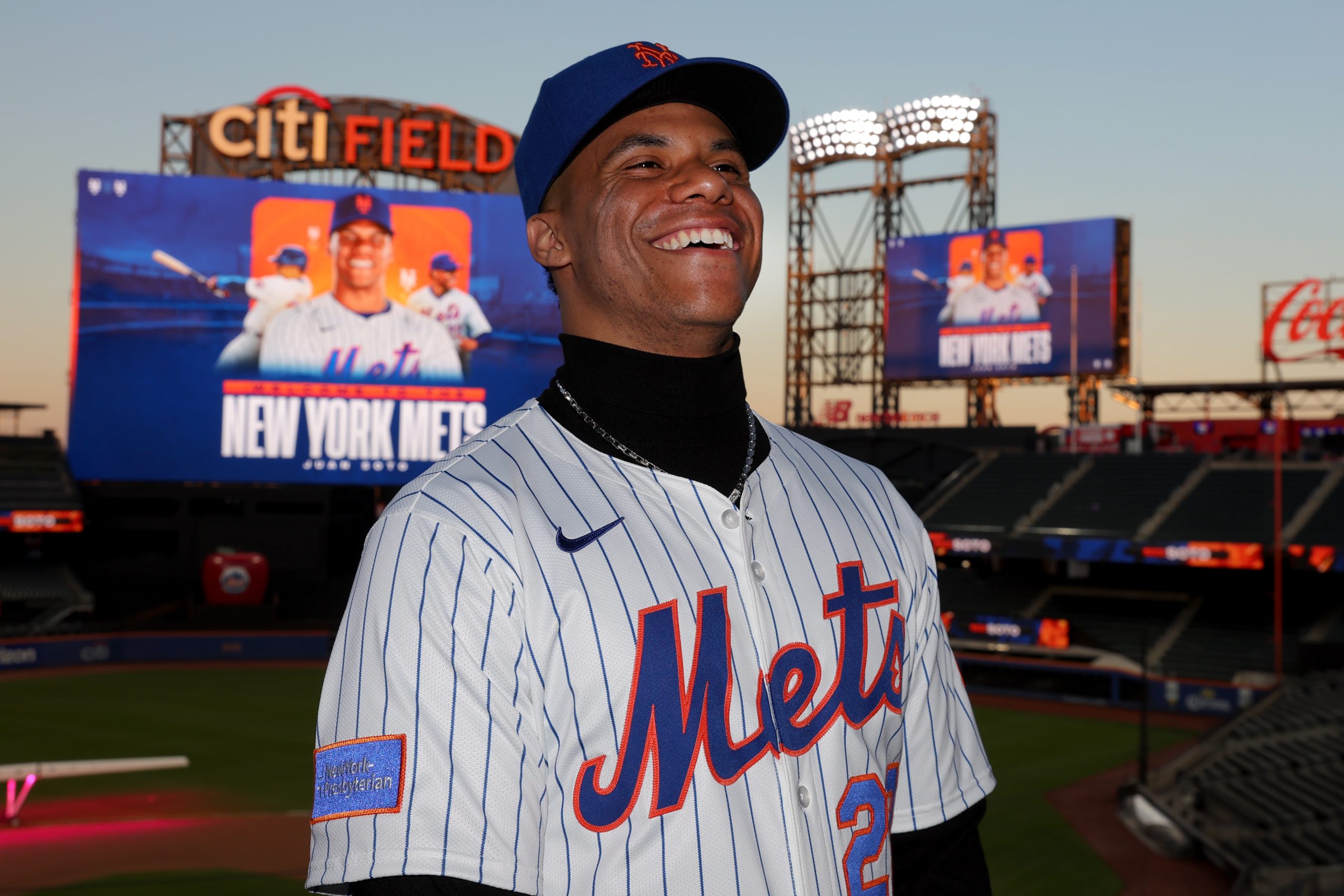 MLB Fans All Noticed The Same Thing In Juan Soto's First Pictures As A Met | OutKick