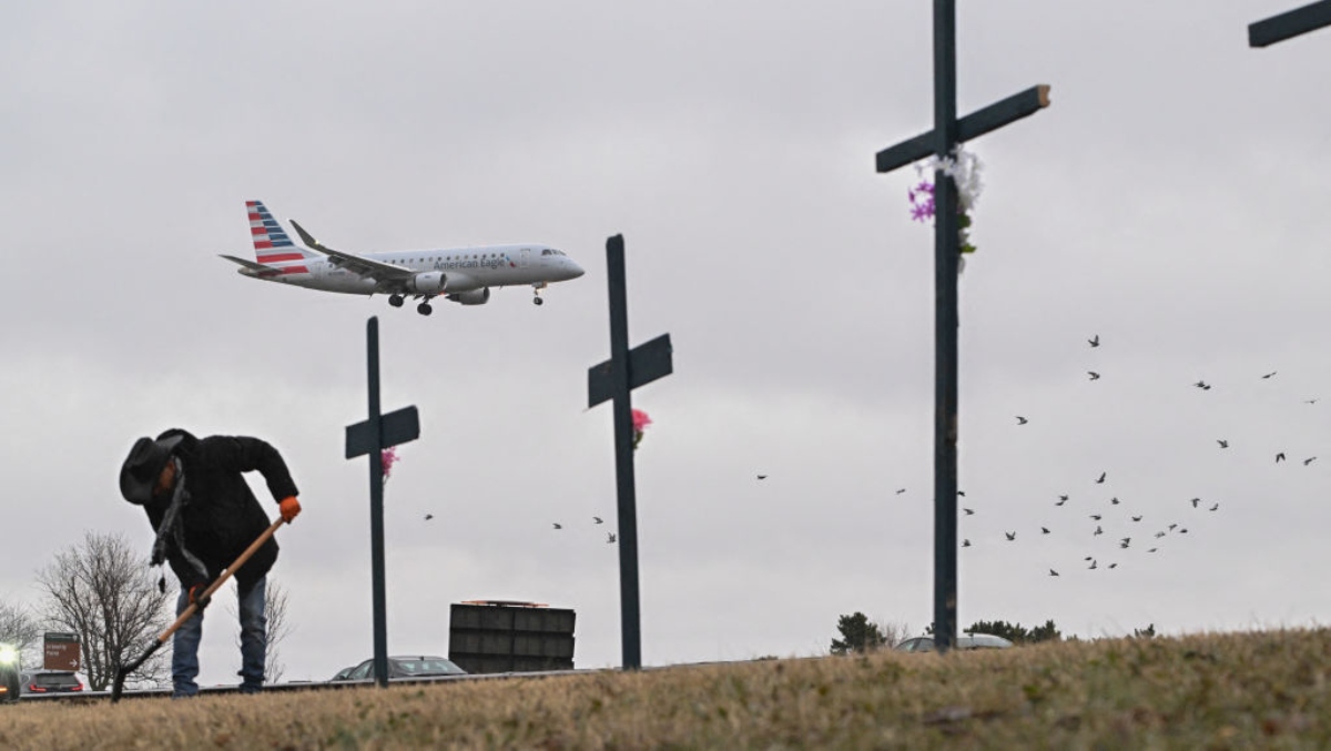 American Airlines Flight Attendant On Doomed Plane Left A Mark On One ...